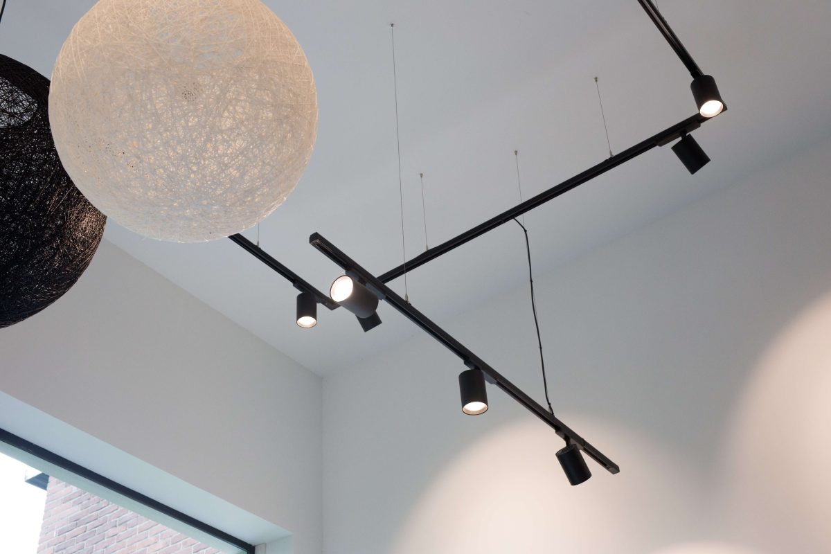 Track & Spot – IC Lighting